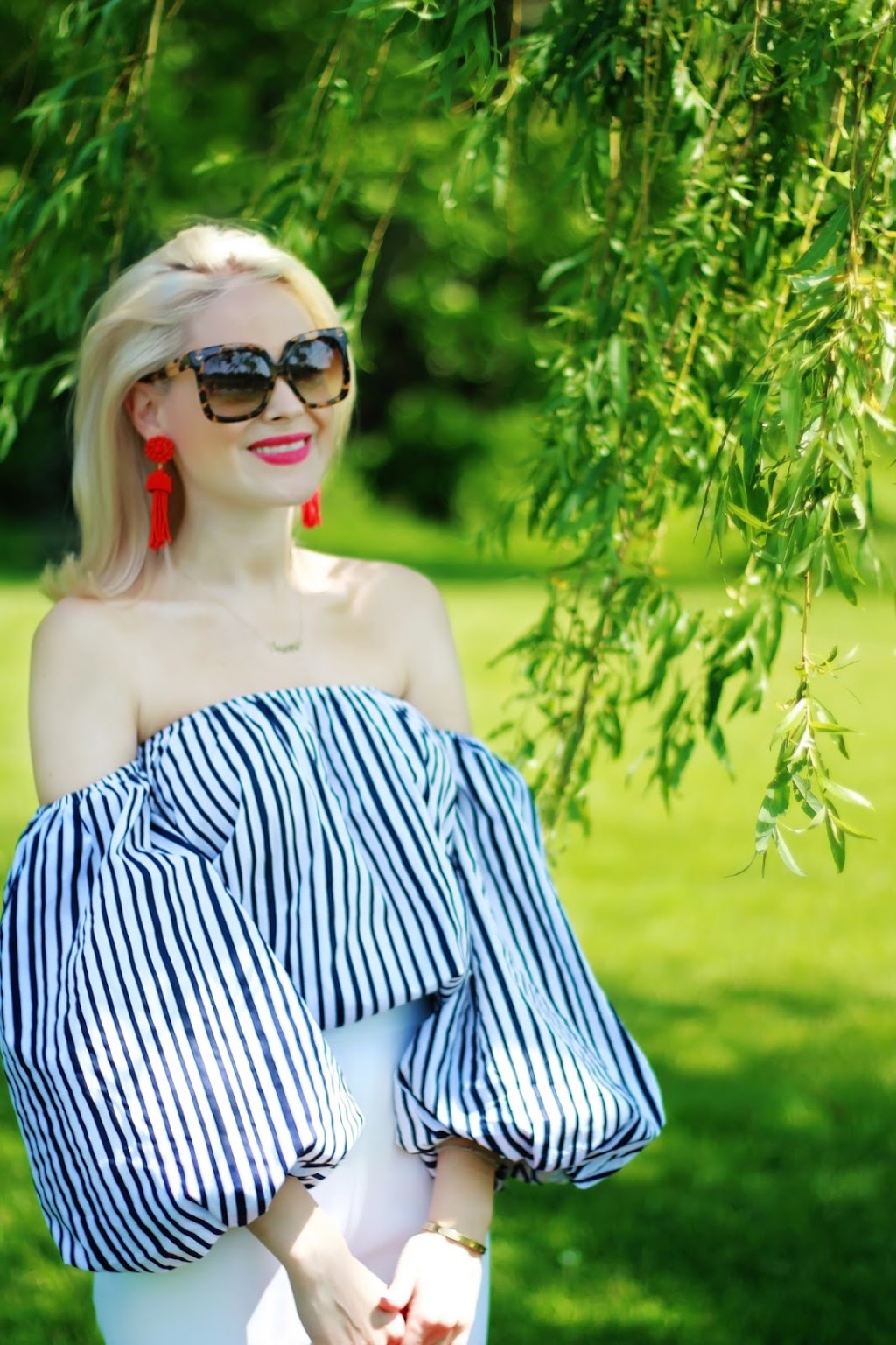 the pink clutch ...: My Love for Teggy French