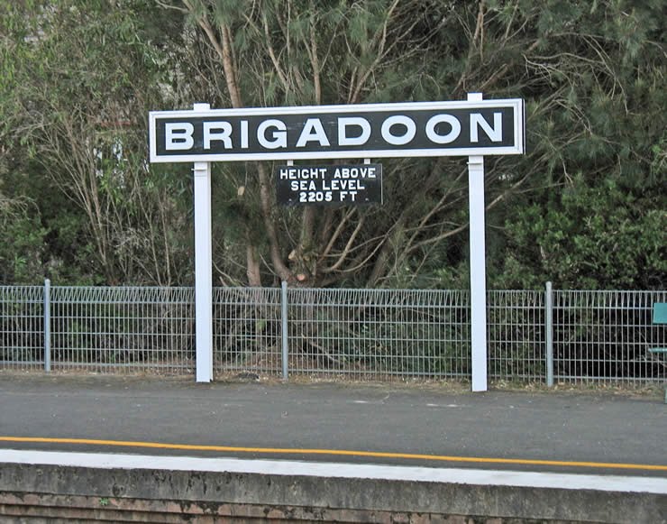 Traveloscopy Travelblog: Bundanoon becomes Brigadoon for a day - April 6