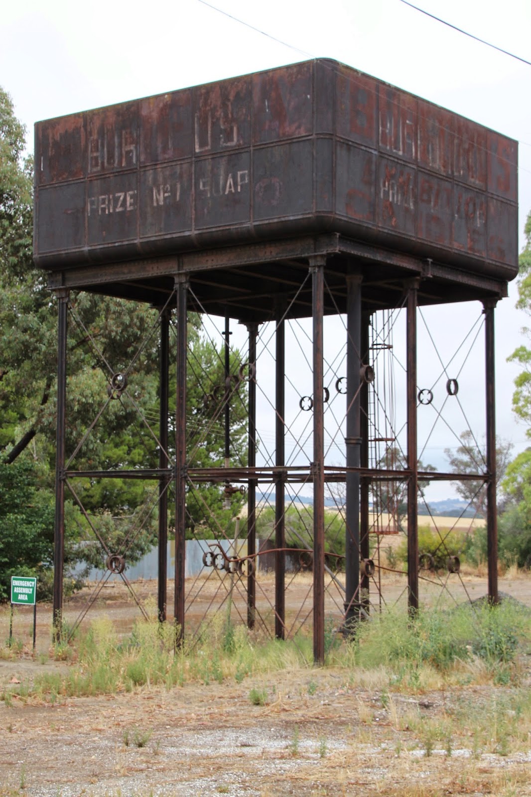 rusted2therails: Manoora station South Australia