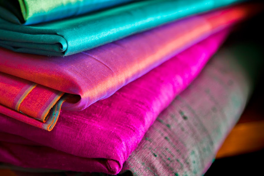 La Ruta de la Seda: SEDAS MODA