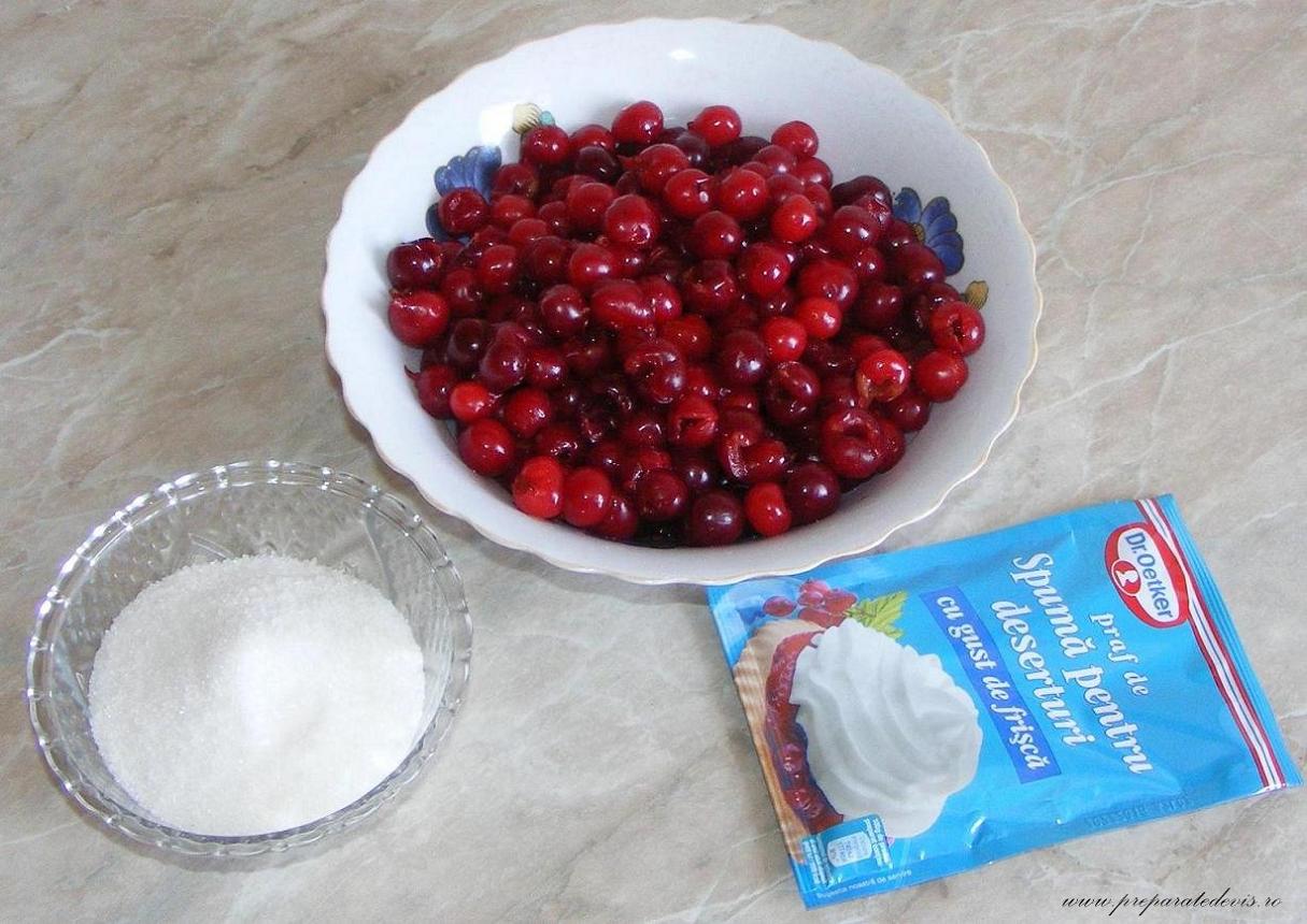 Inghetata de visine | Preparatedevis.ro