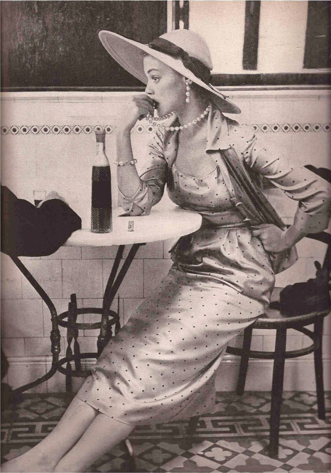 devodotcom: JEAN PATCHETT VISITS LIMA - VOGUE 1949
