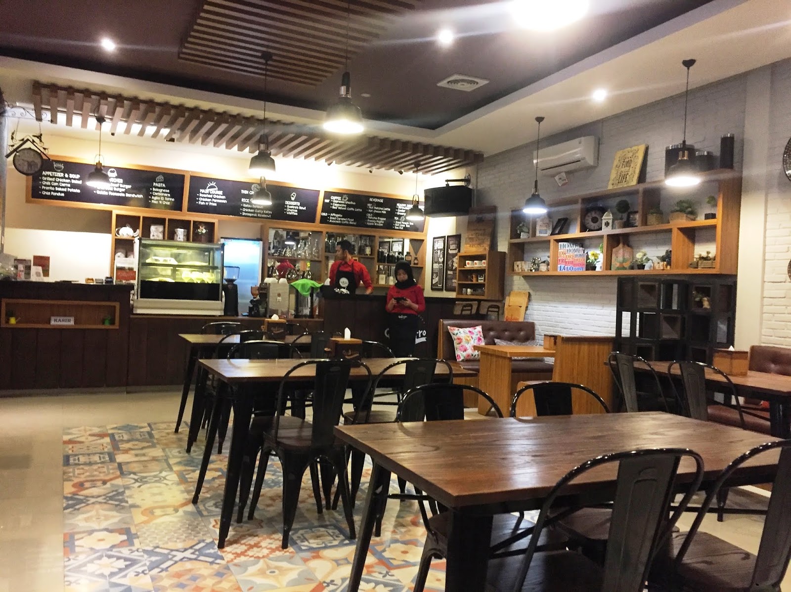 Kafe & Kuliner Modern Purwokerto - Zeneth Thobarony’s Journal