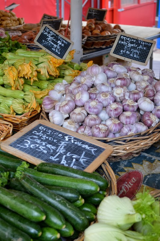 Summerland Homes & Gardens: Paris Markets