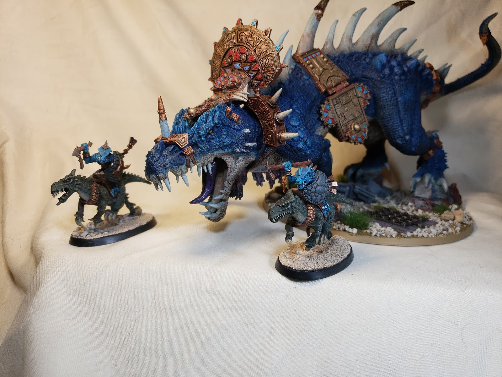 What's On Your Table: ForgeWorld Dread Saurian - Faeit 212