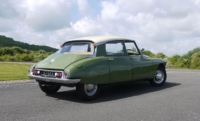 Green goddess: driving the original Citroen DS