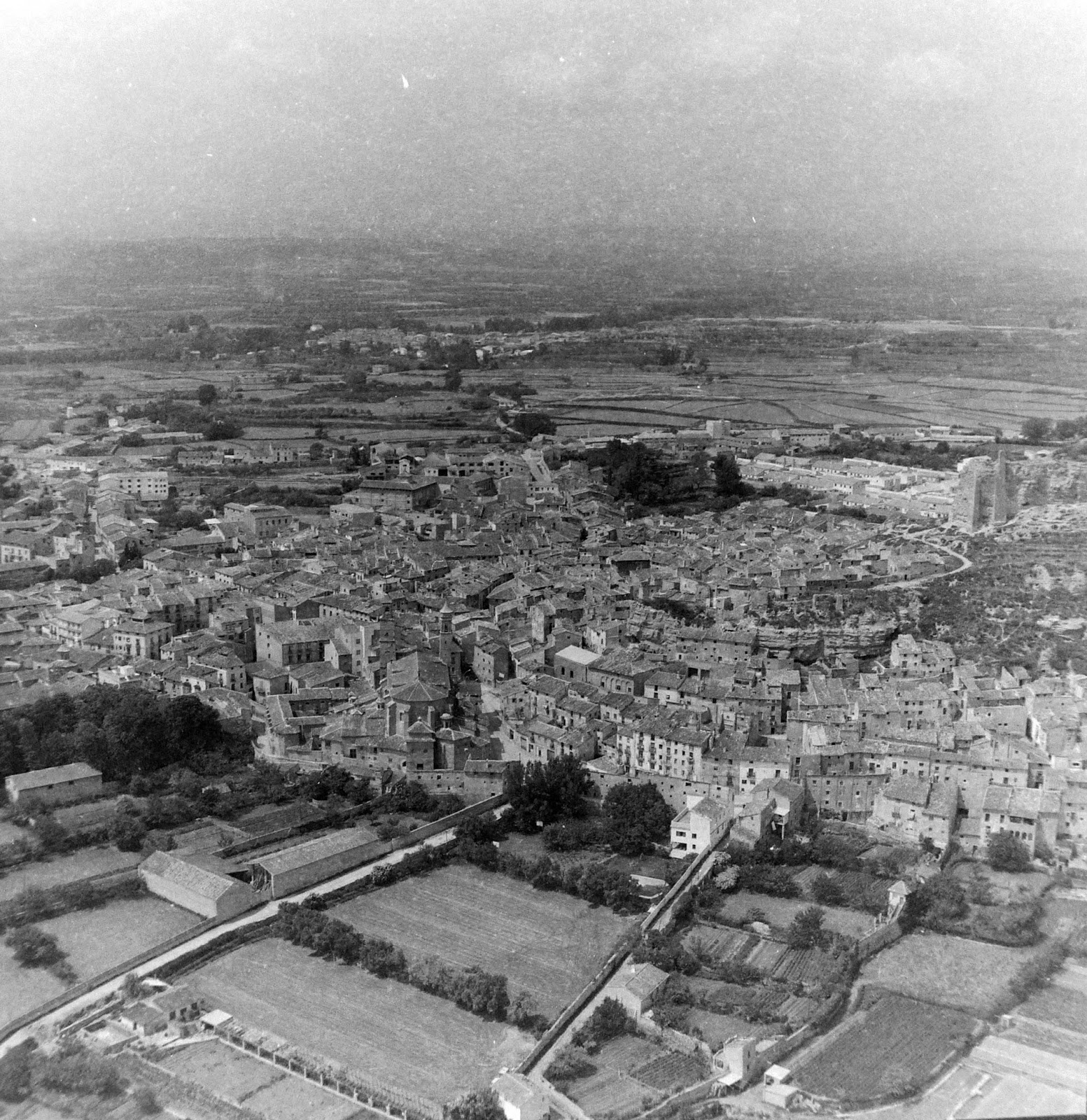 Centro de Estudios Borjanos: Fotos aéreas de Borja con 40 años de diferencia