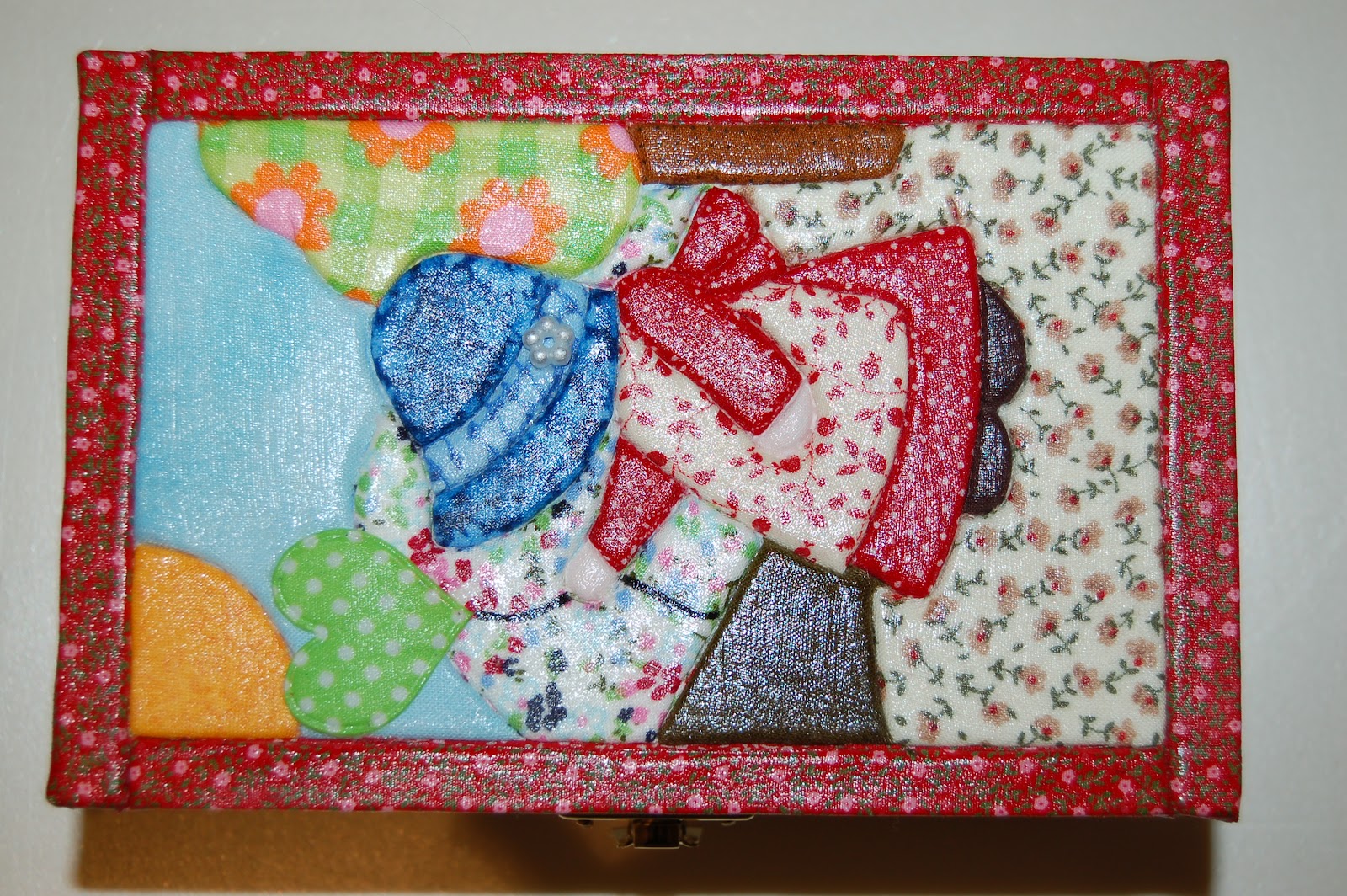 Immapatch: Cajitas de madera adornadas con patchwork sin aguja