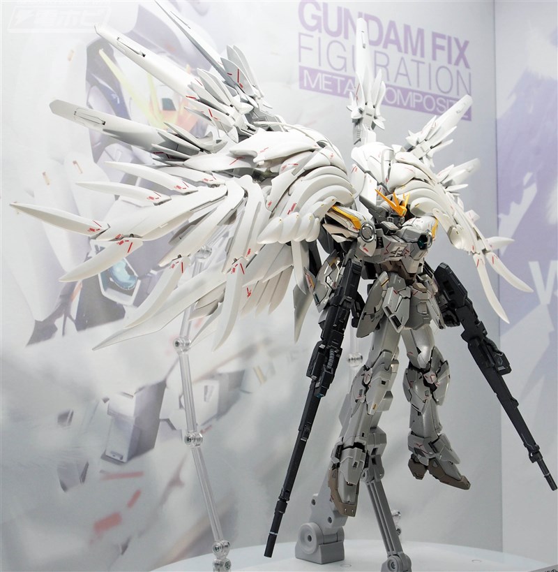 GFFMC Wing Gundam Snow White Prelude Exhibited at the Akihabara UDX