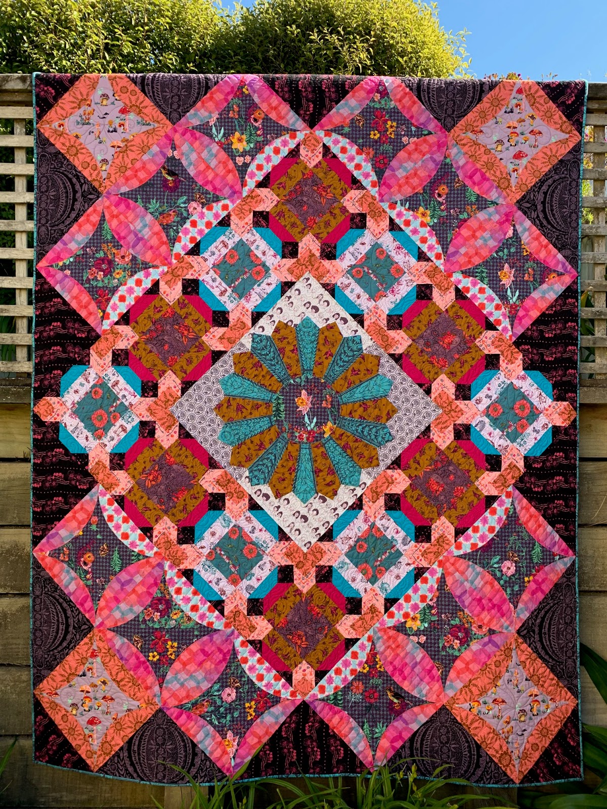 Wendys Quilts And More Portraits Quilts And The Peacock Party