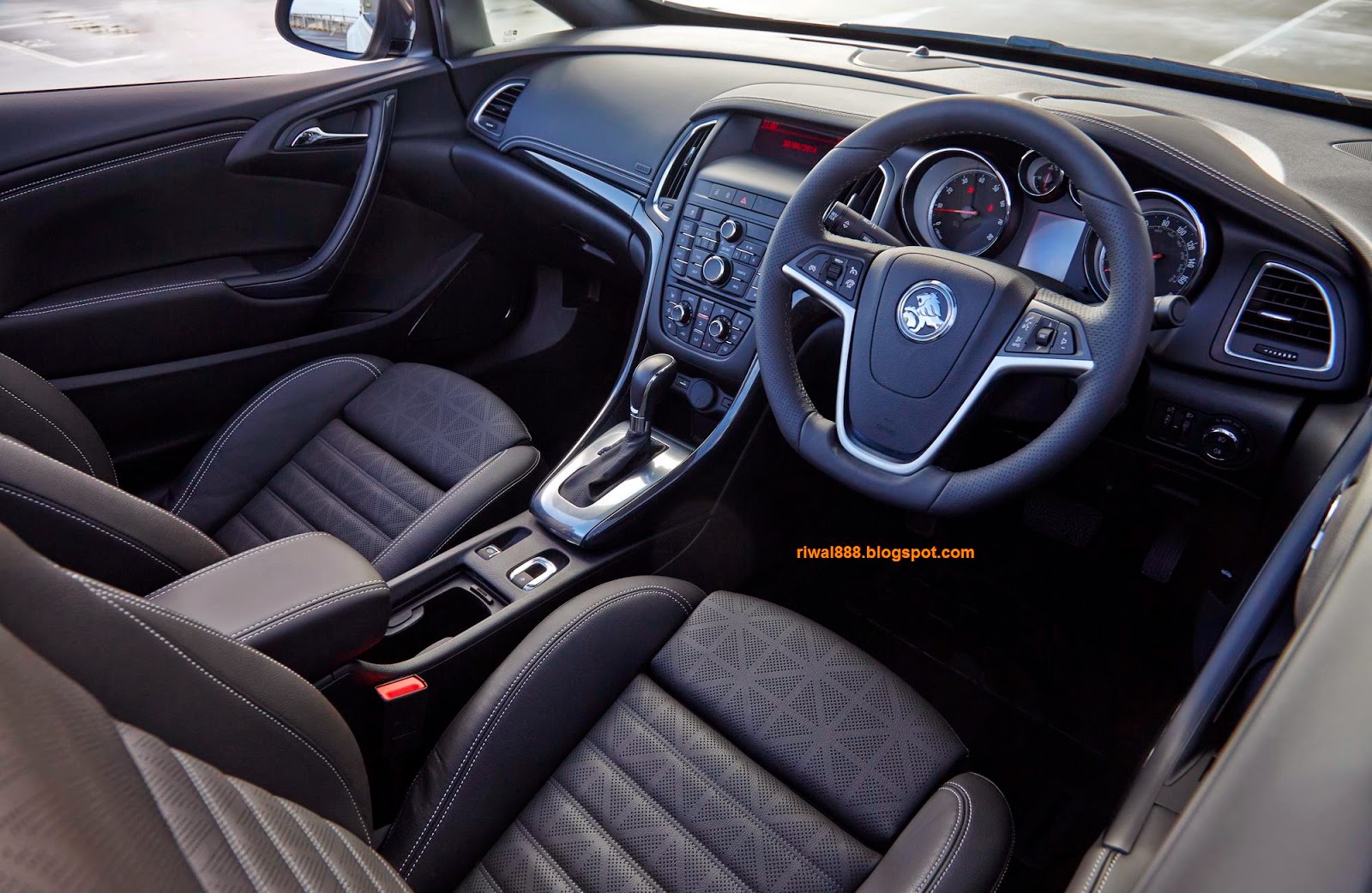 Riwal888 - Blog: !NEW! Holden Cascada Convertible to Debut in Australia ...