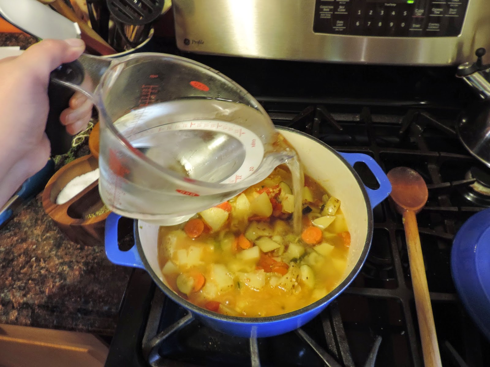 Homemade Vegetable Soup - The Kitchen Wife