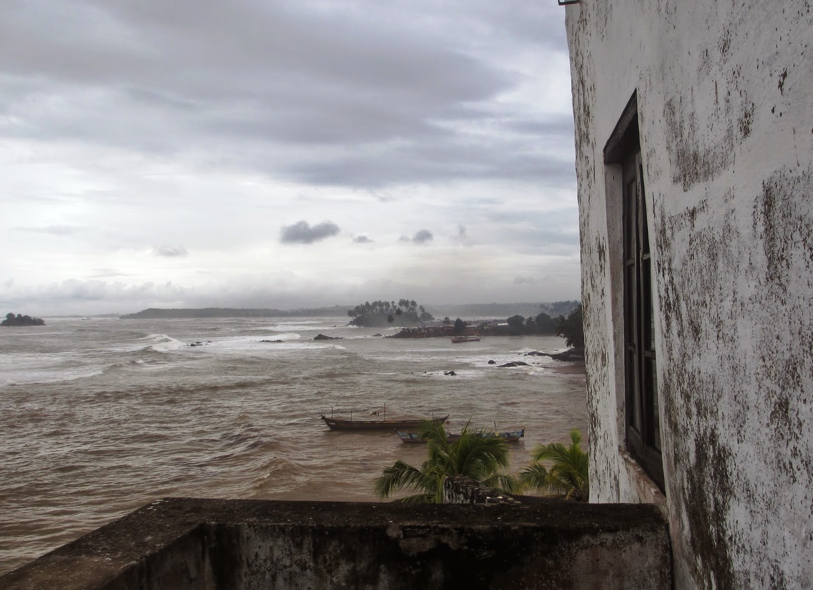 Souvenir Chronicles: AFRICA: GHANA, FORT ST. ANTHONY