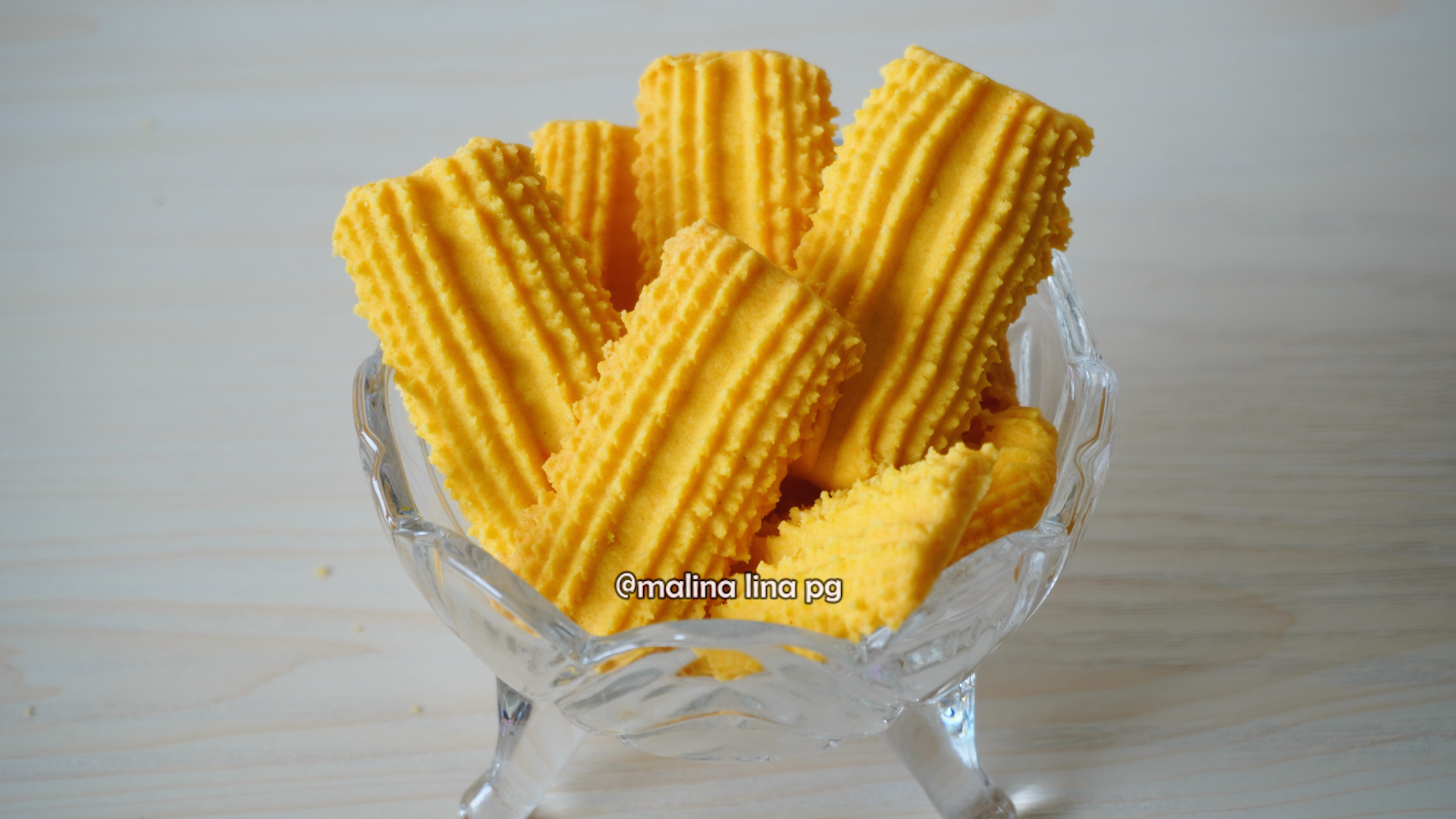 Cara Buat Biskut Samperit Klasik Gebu Dan Cair Dalam Mulut Tips Biskut ...