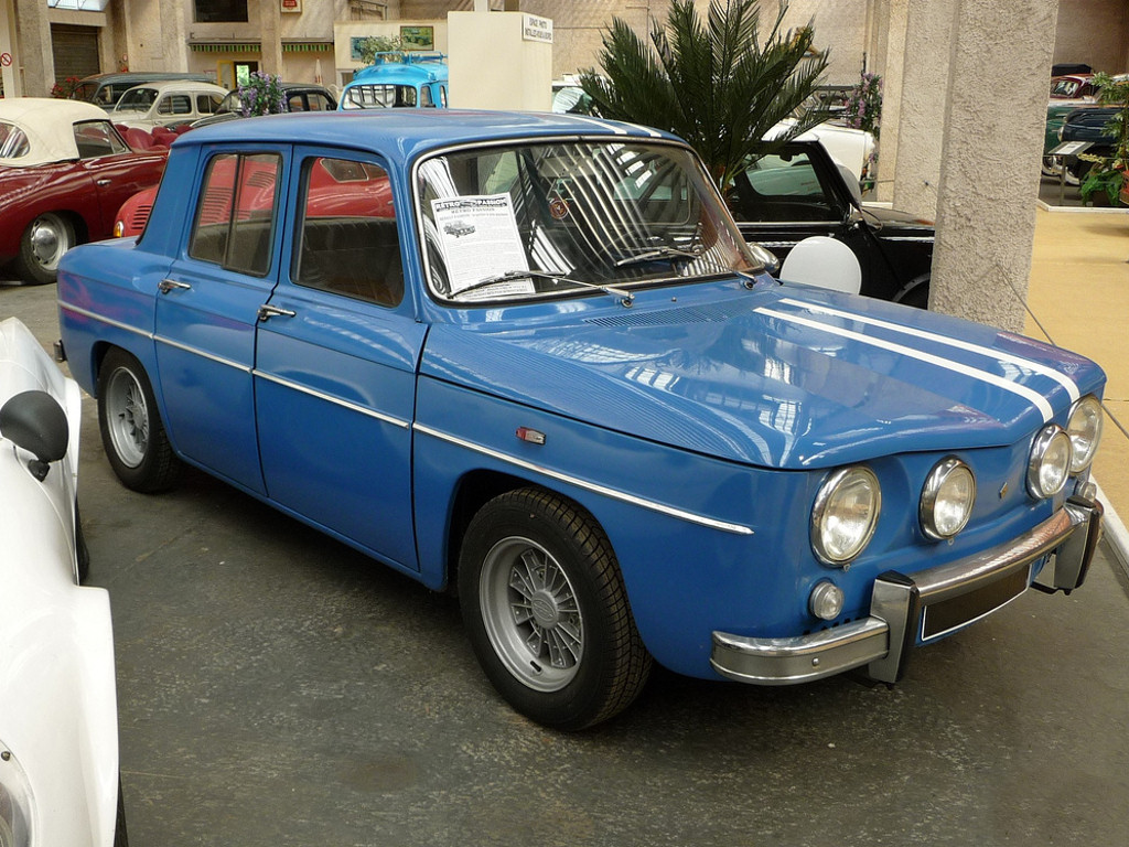 Avengers in Time: 1962, Cars: Renault 8