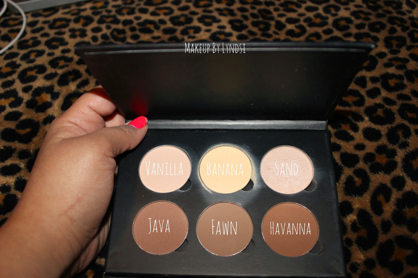 Makeup By Lyndsi ♡: ABH Contour Kit: EYES?! Quick Review + Swatches ...