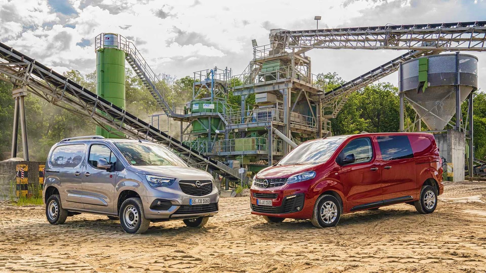 Riwal888 - Blog: Off-Roaders: Opel Combo Cargo and Opel Vivaro with All ...