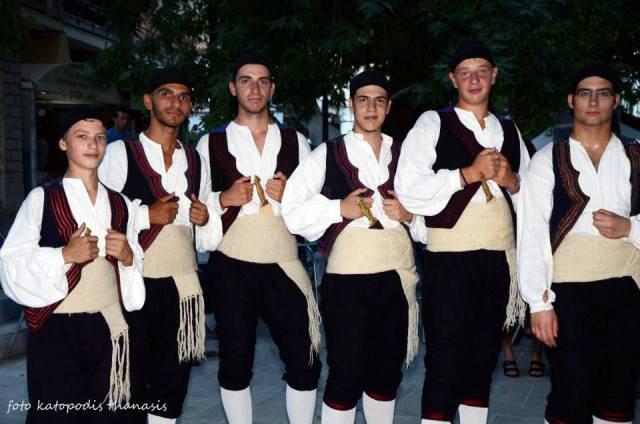 FolkCostume&Embroidery: Overview of the costumes of the Greek Islands ...