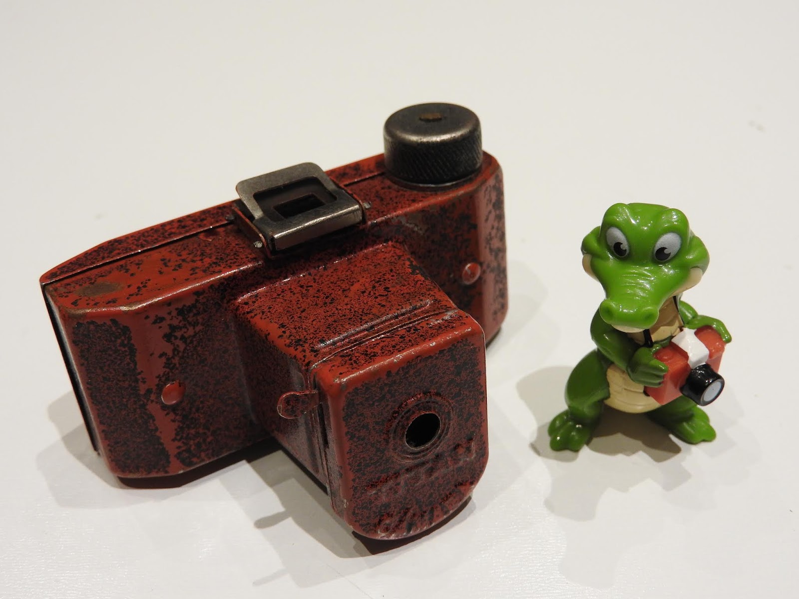 Cámaras Antiguas: Titan. El pequeño coloso español