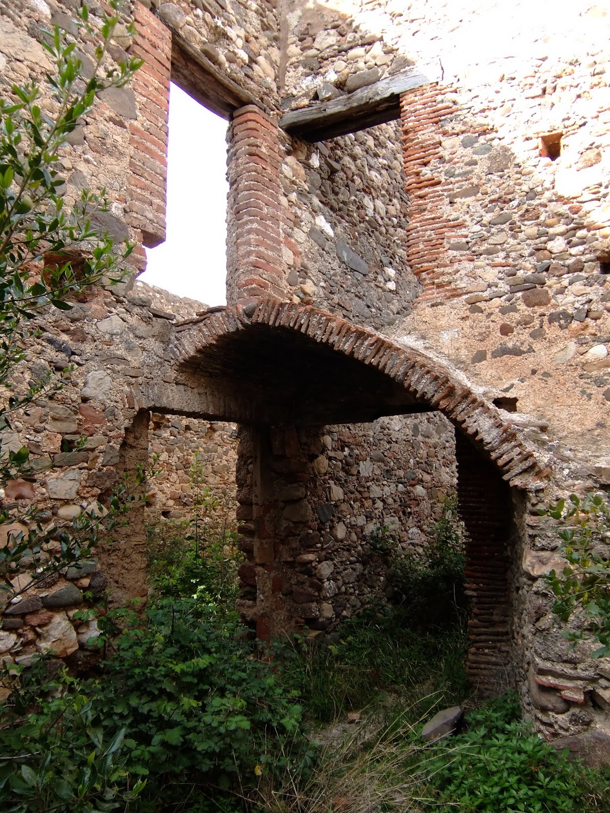 Amagatalls de Sant Llorenç del Munt i l'Obac: TROBAT EL FORN D'OBRA DE ...