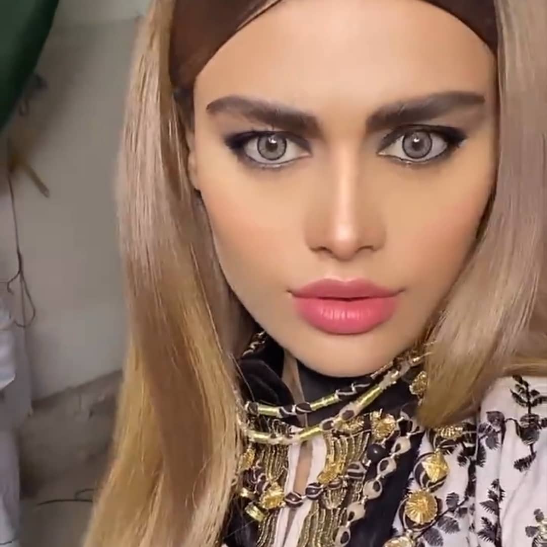 Sadaf Kanwal New Pictures Gets Attention of Trolls Guns | Daily ...