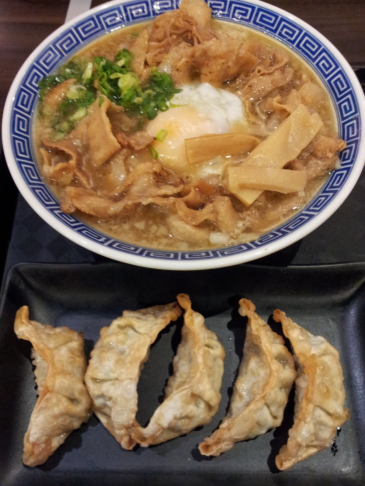 Shoku / Shisou / Seikatsu: Review of Buta God - Ramen Champion (Bugis+)