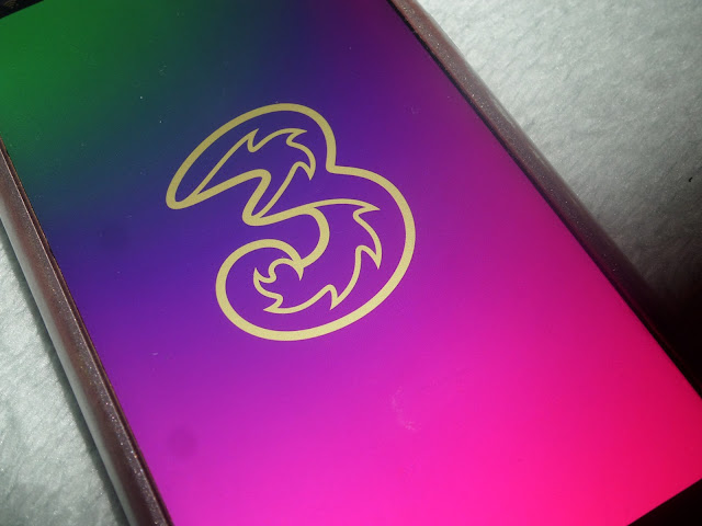 Where Roots And Wings Entwine: Three mobile - Three App, Three Live and ...