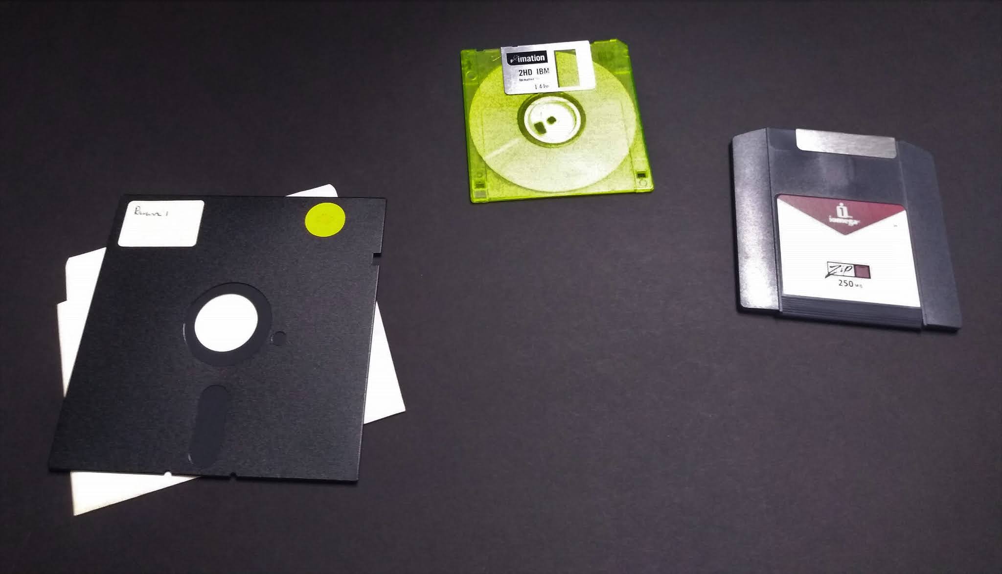 Gardner-Harvey Library News: Throwback Technology Thursdays: the Floppy ...