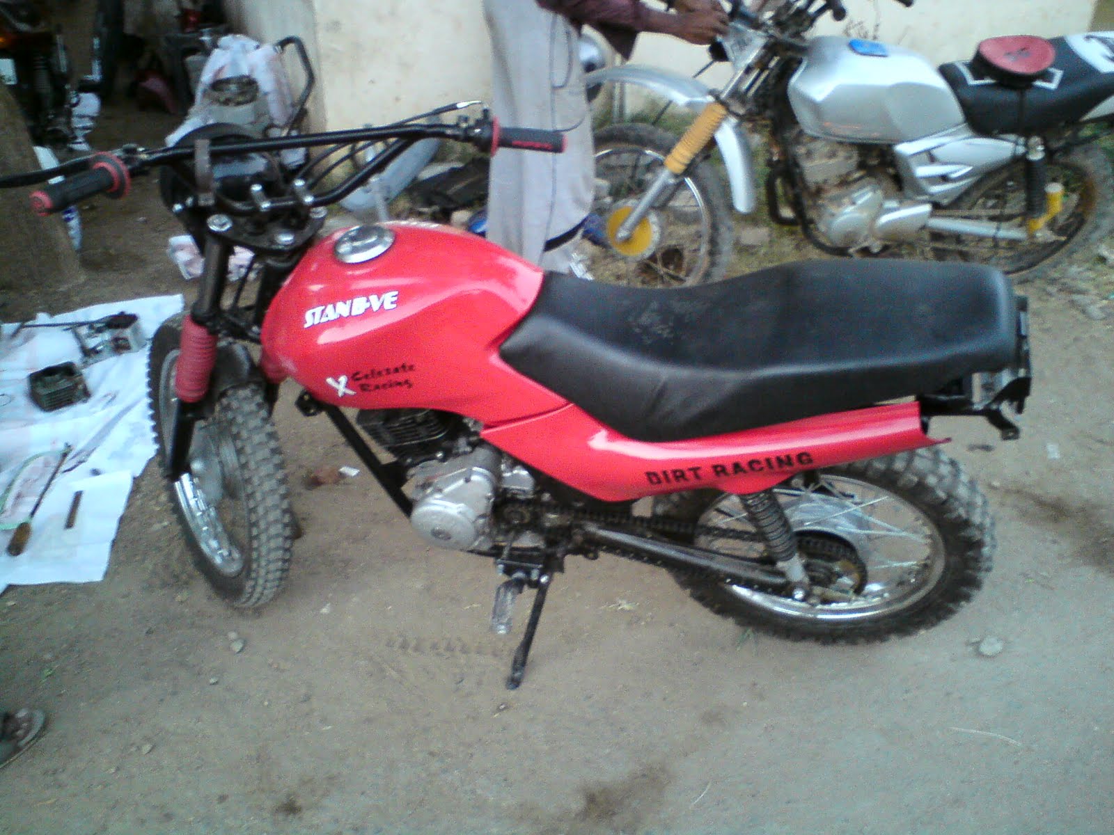 SM RACING TEAM: MOTOCROSS BIKE-2 SUZUKI FIERO (RIDER- STANLEY THOMAS)