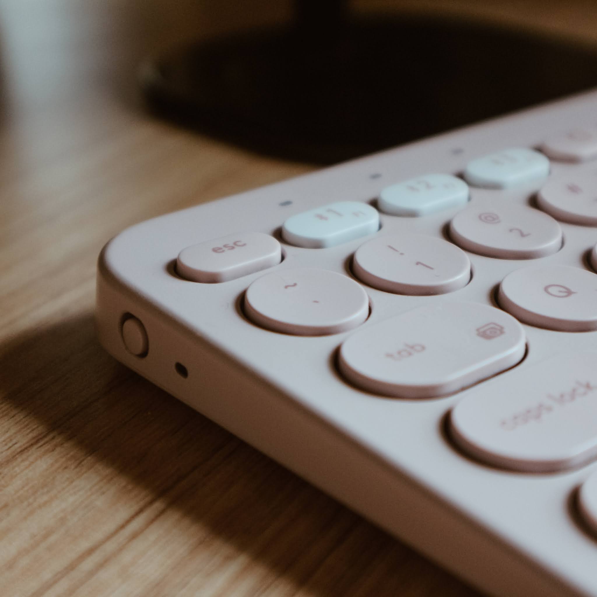 [REVIEW] Logitech K380 Multi-Device Bluetooth Keyboard: Keyboard Gemes ...