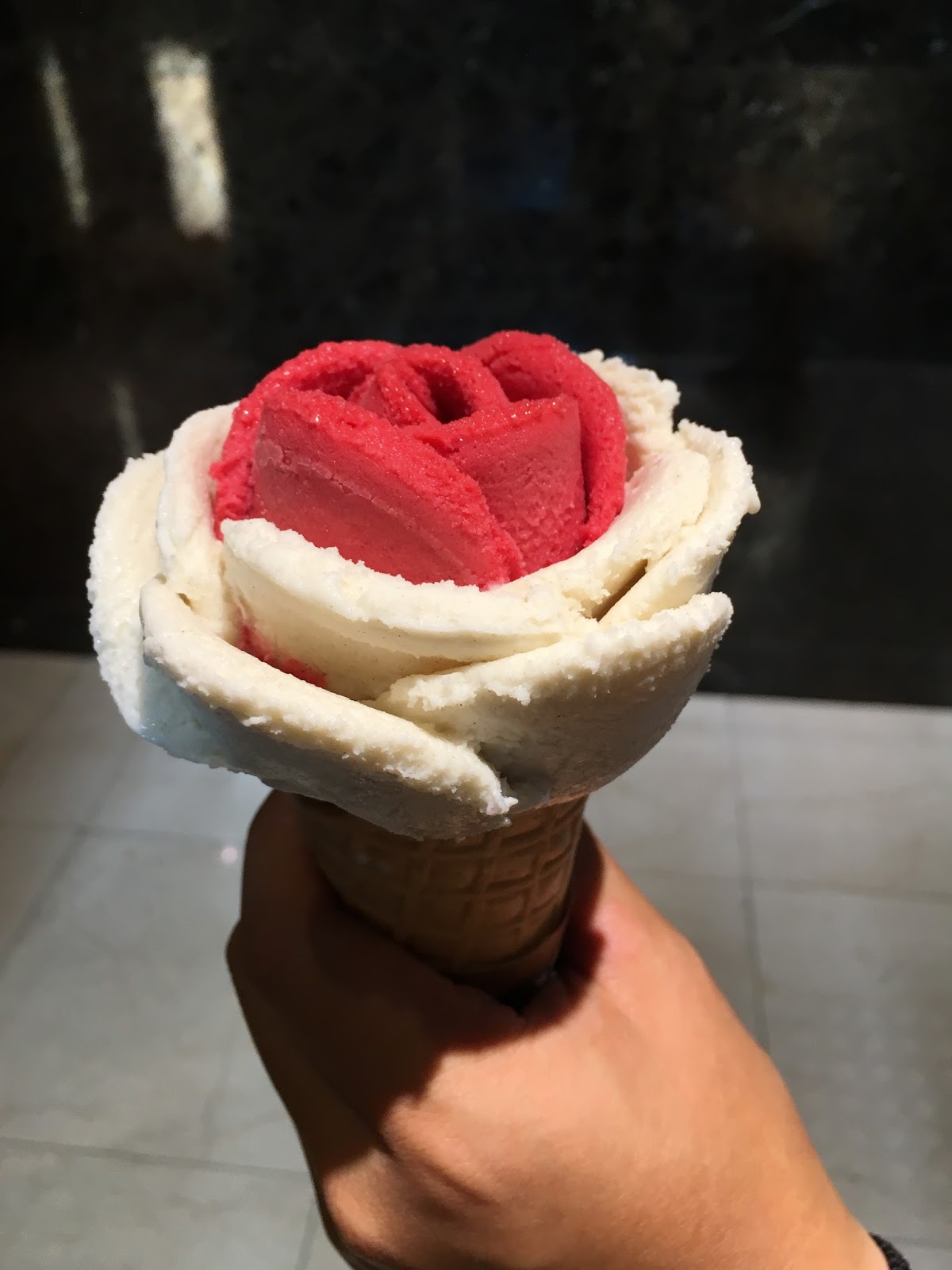 Amorino Rose Gelato - Seoul, South Korea - Travel is my favorite Sport