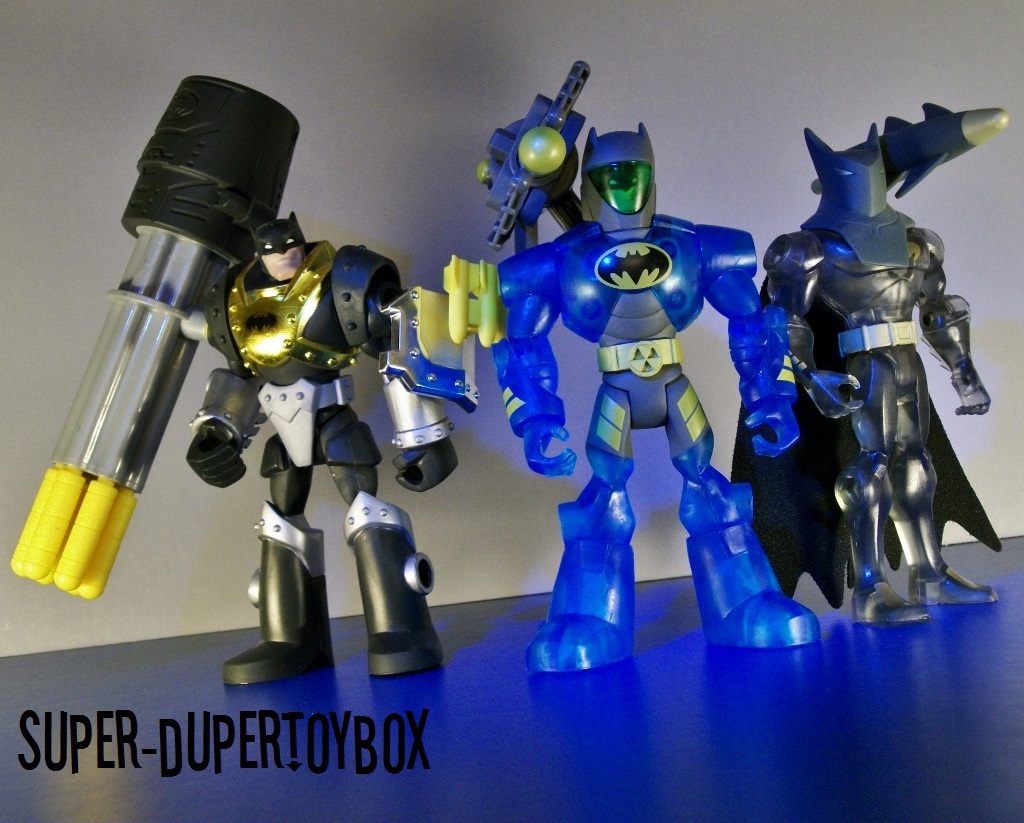 Super-DuperToyBox: Stealth Strike Bow Shot & Radioactive Armor Batman