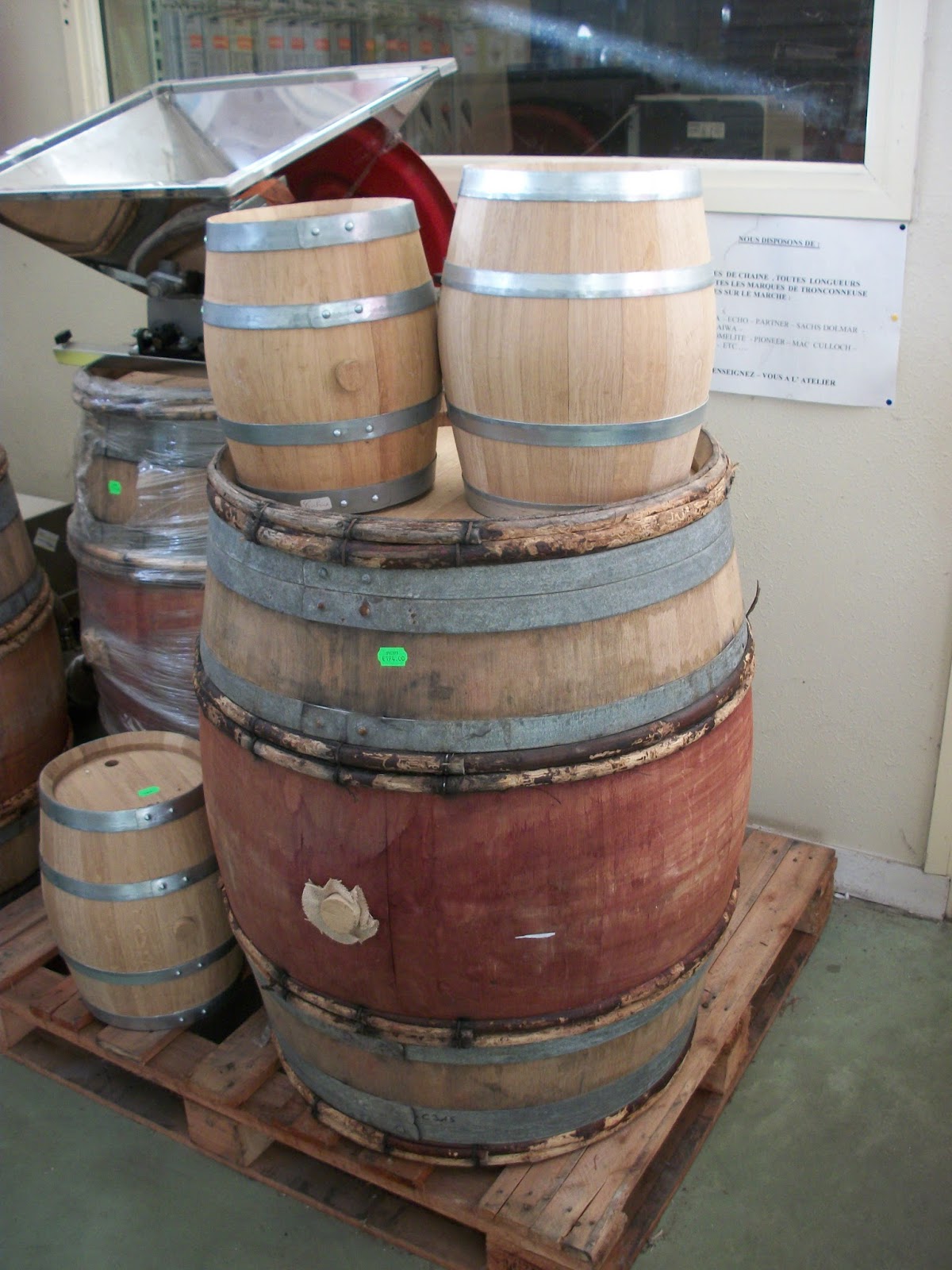 A Bodger's Blog: COOPERING BARRELS & STOCK KNIFE