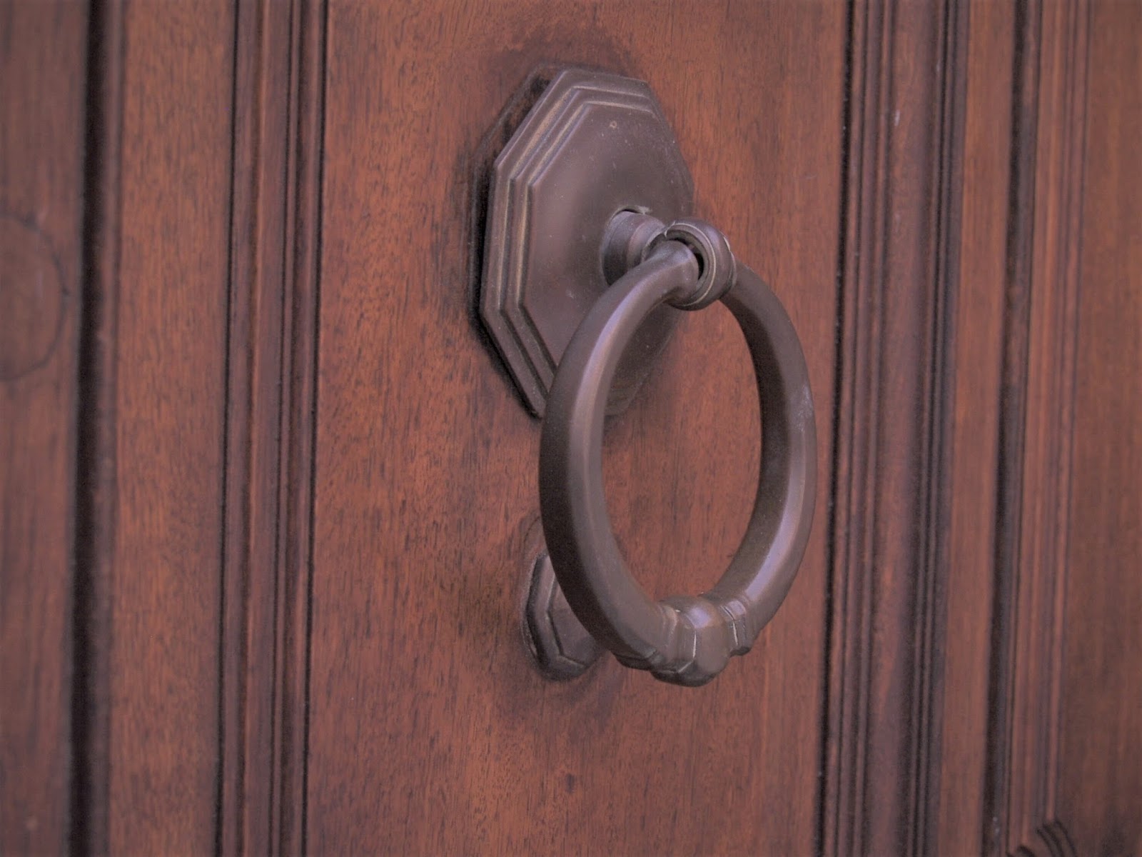 Sips of Sunshine: Knock-Knock