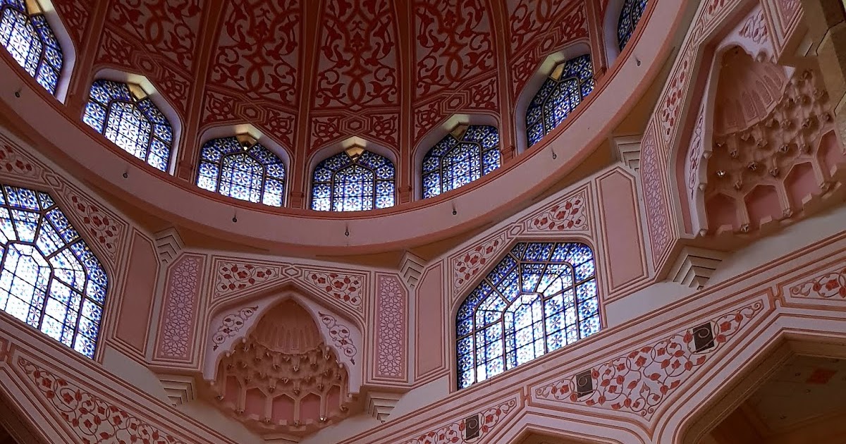 Seni Bina Unik Sepanjang Zaman Masjid Putrajaya
