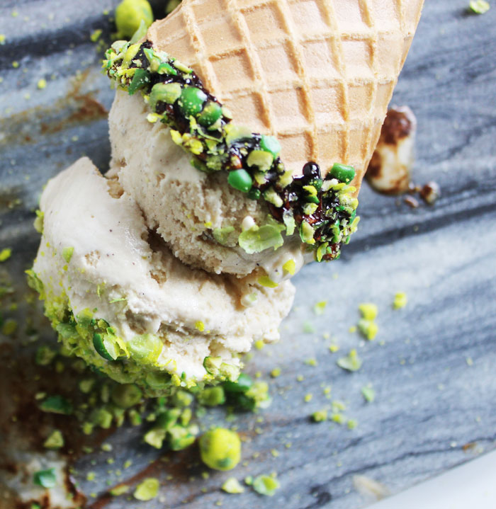 Ice Cream Bar | Latte Wasabi Pea Crunch Ice Cream Cones | Poppytalk