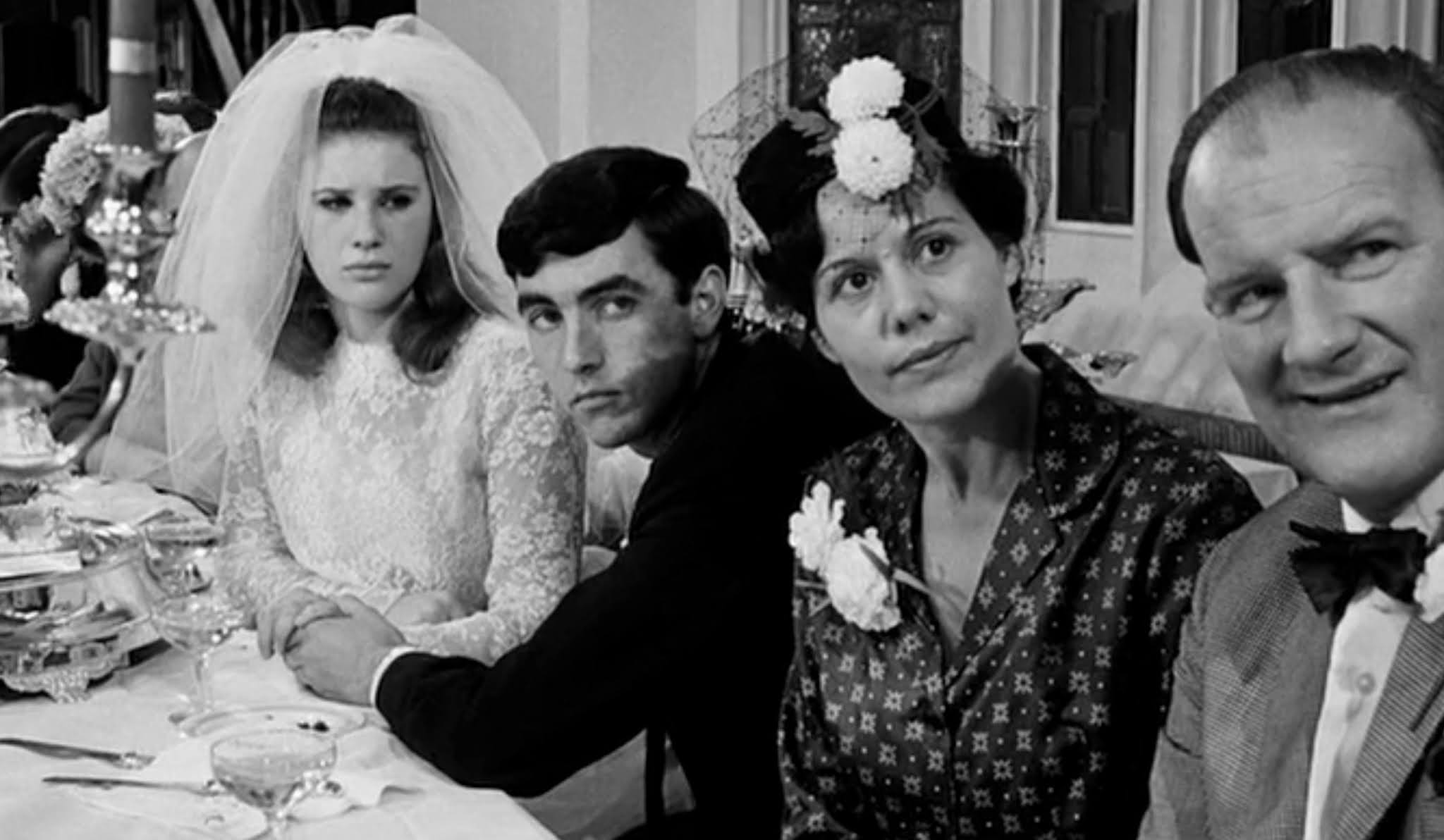 cult film freak: MICHAEL WINNER DIRECTS OLIVER REED RUNNING 'THE SYSTEM'