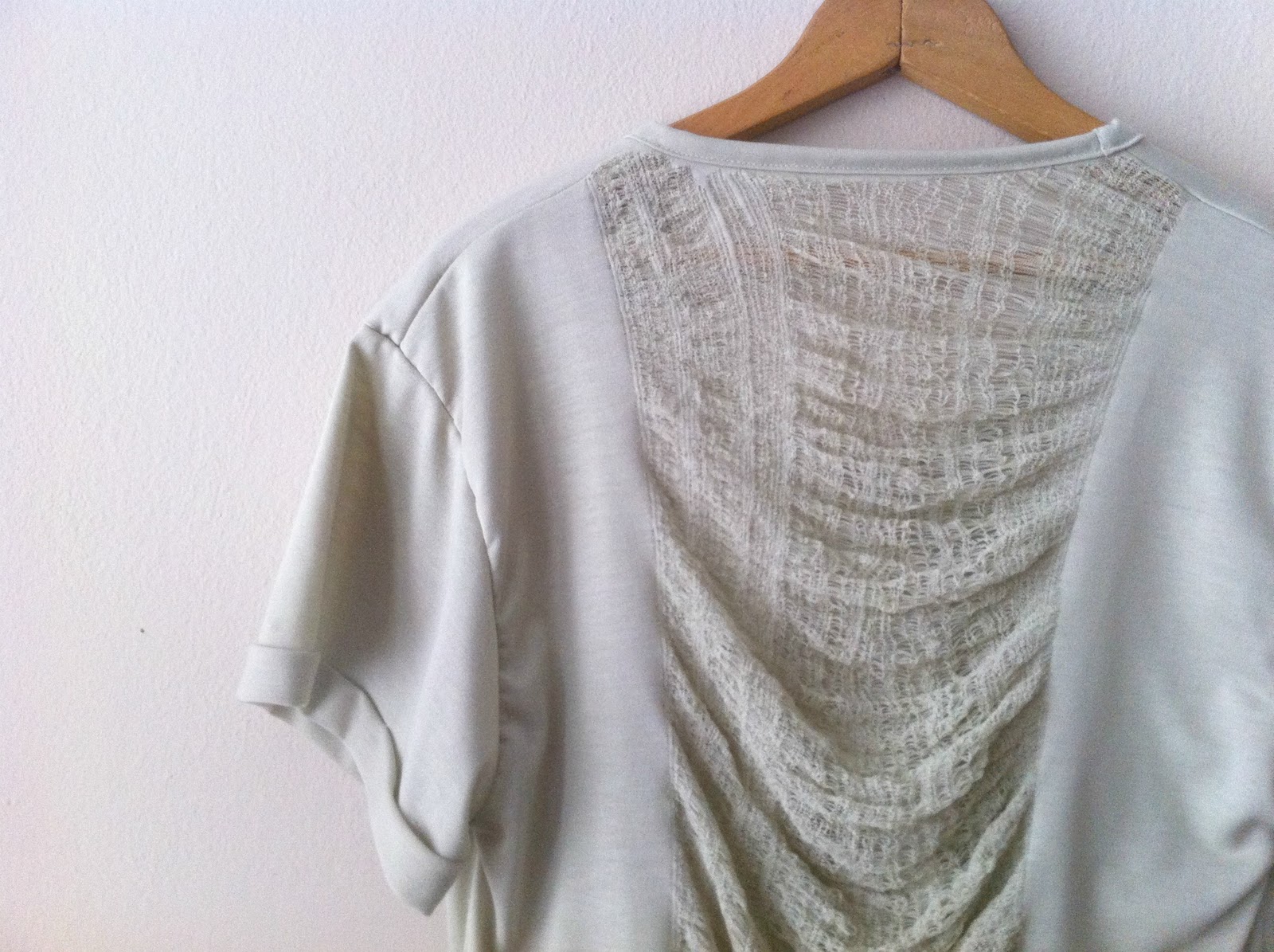 lauren kemp: DIY: shredding a T-shirt I made