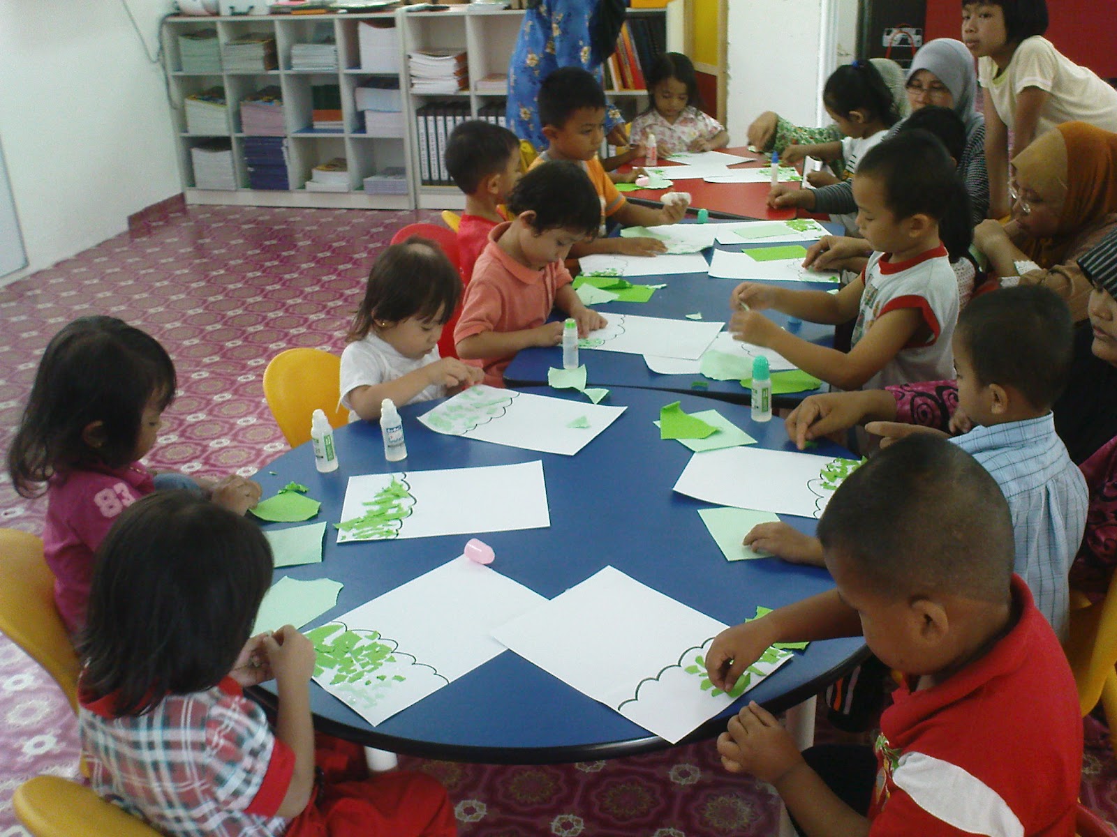 craft and children arts: KOLAJ POKOK