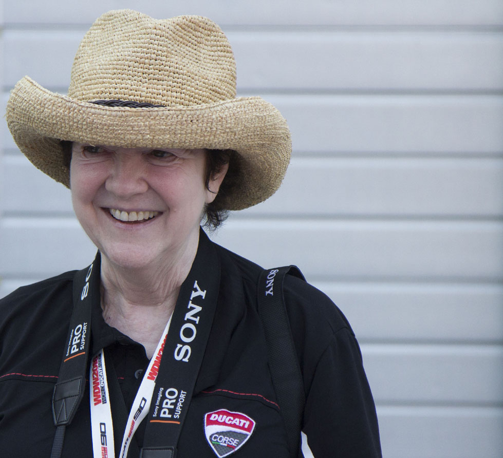 elrectanguloenlamano: VICKI SMITH: DUCATISTA IN BODY AND SOUL