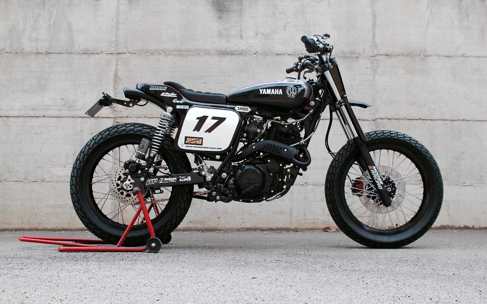XT - Inazuma café racer