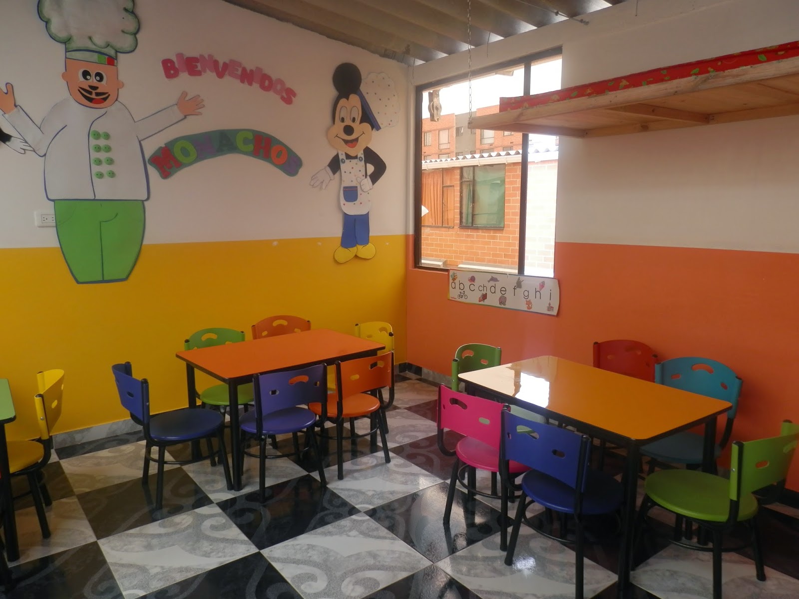 JARDIN INFANTIL LOS MONACHOS: COMEDOR