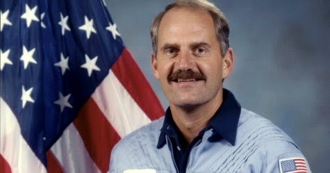 Book Junkie: Happy birthday, Space Shuttle astronaut James "Ox" Hoften!