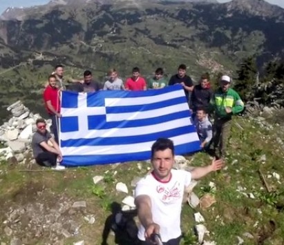 ΜΠΡΑΒΟ ΡΕ ΜΑΓΚΑΚΙΑ... ΒΙΝΤΕΟ ΚΑΙ ΦΩΤΟ: ΔΕΙΤΕ ΤΙ ΕΚΑΝΕ ΜΙΑ ΠΑΡΕΑ ΣΤΑ ...
