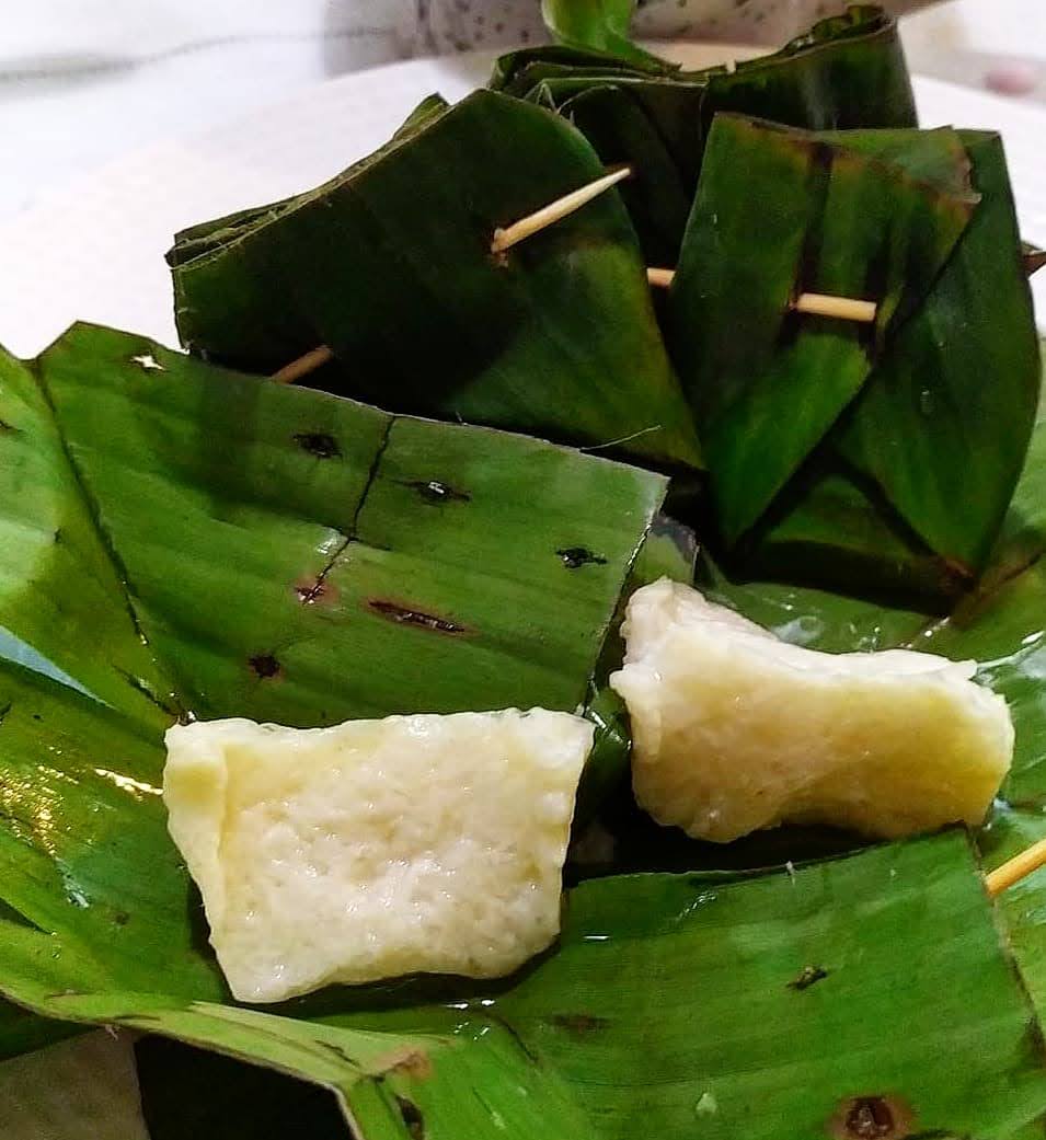 Yan's Family, Frens, Travel, And Food Journal: Tapai Pulut Daun Pisang ...