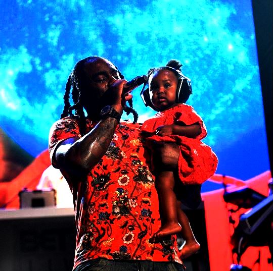 Rapper, Wale Performs With His Cute Daughter In Matching Outfits On ...