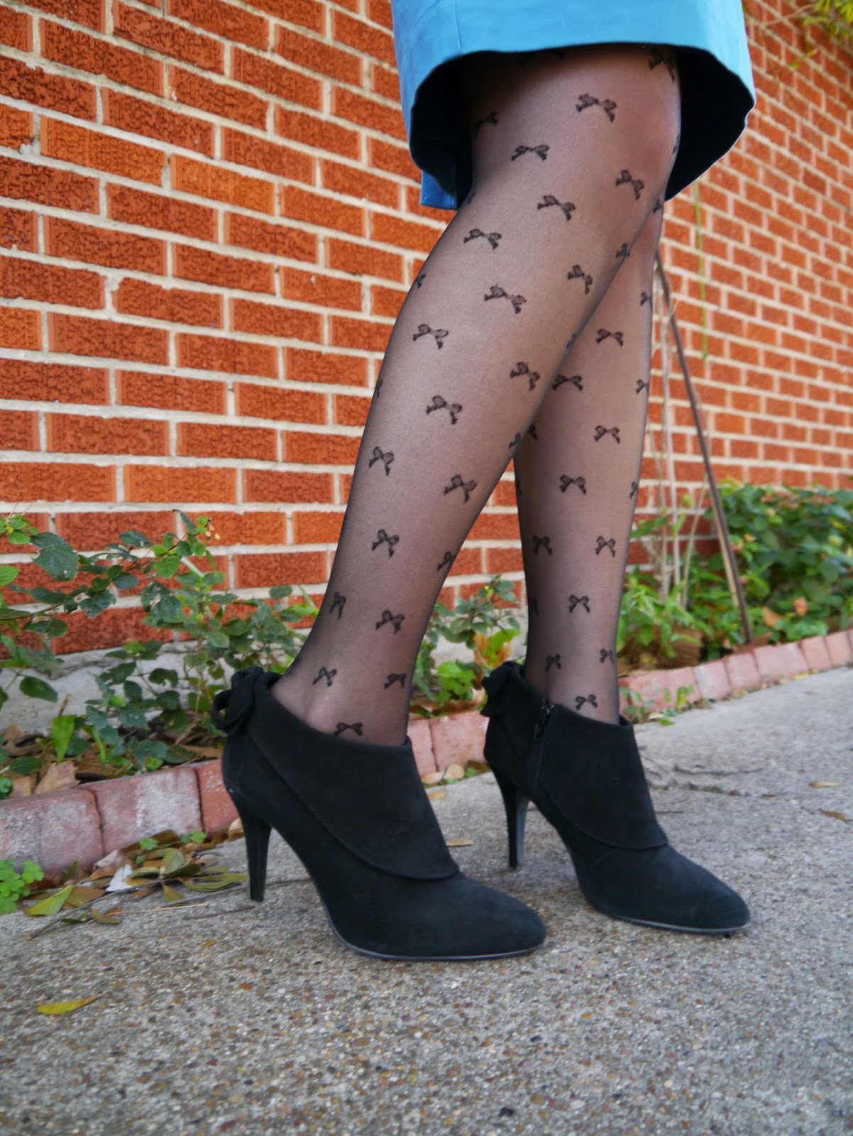How To Wear Patterned Tights