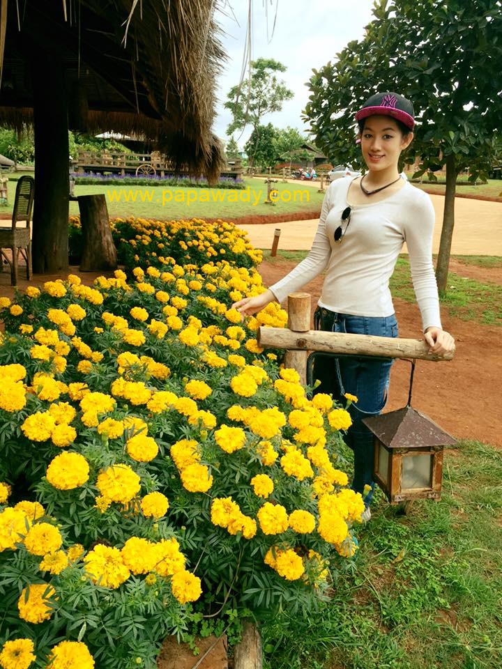 Celebrity of The Week - 15 Pictures of Khin Wai Phyo Han in Myanmar