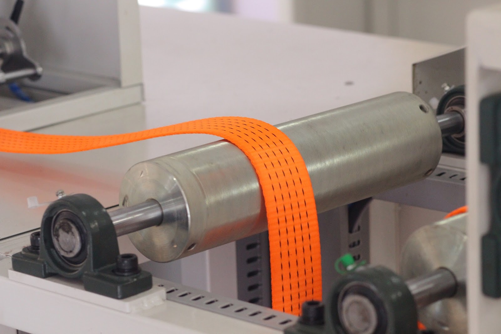 Heavy duty industrial sewing machines: How to operate Heavy Duty ...