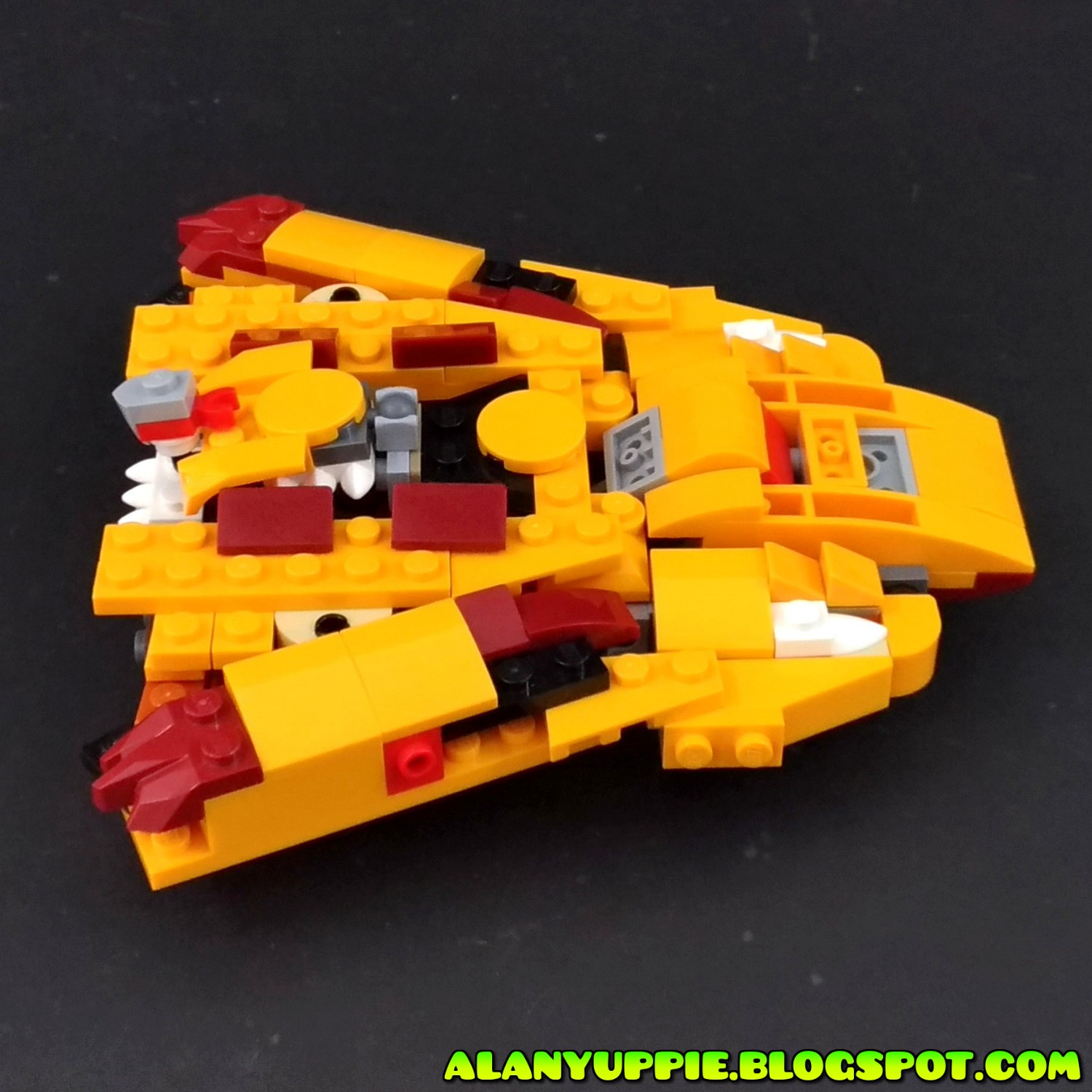 Alanyuppie's LEGO Transformers: Video Tutorial: Transformer "The Ark ...